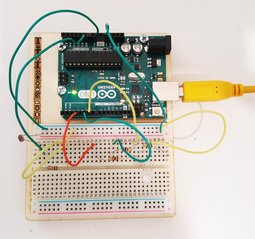 Arduino Projects: controllo della luminosità ambientale con led RGB ...